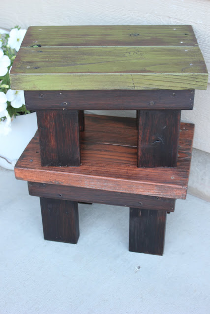 8 Tutorials To Make Your Own Step Stools – Indie Crafts